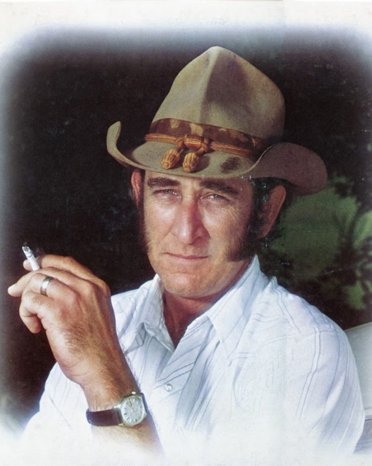 Don Williams – Some Broken Hearts Never Mend – Country Music